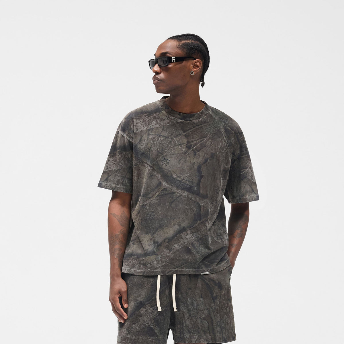 Overdyed Black Oversized T shirt | Realtree® | REPRESENT